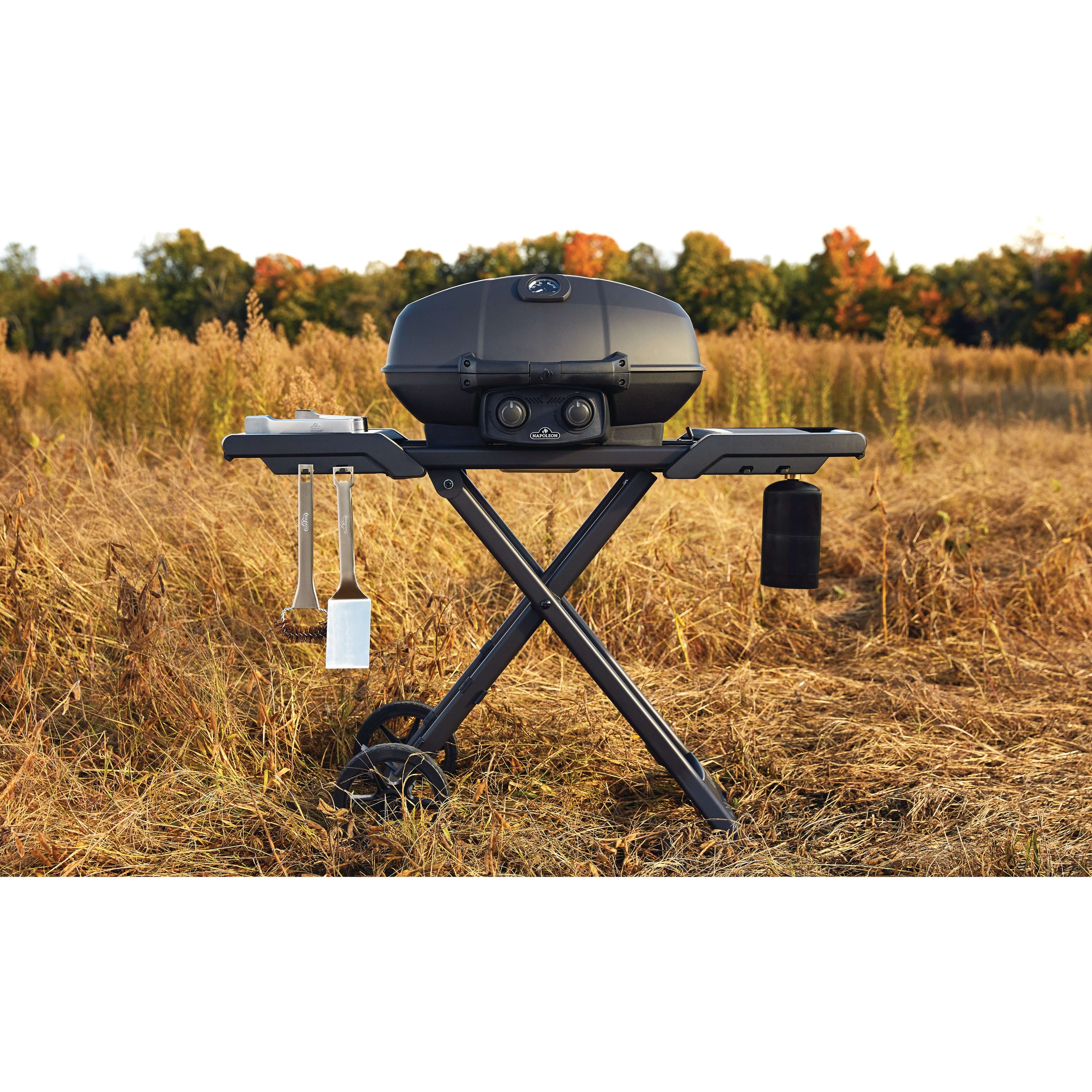 PHANTOM TravelQ PRO 285 Portable Gas Grill with Scissor Cart — Classic ...